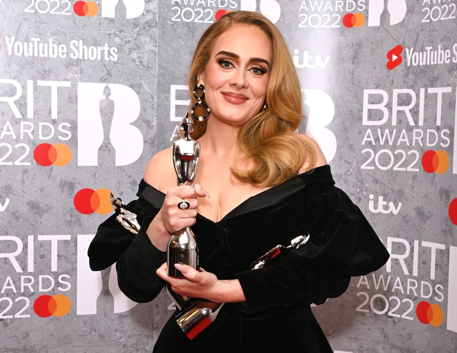 Adele gana tres de los principales premios en BRITs Awards 2022 | RC Noticias