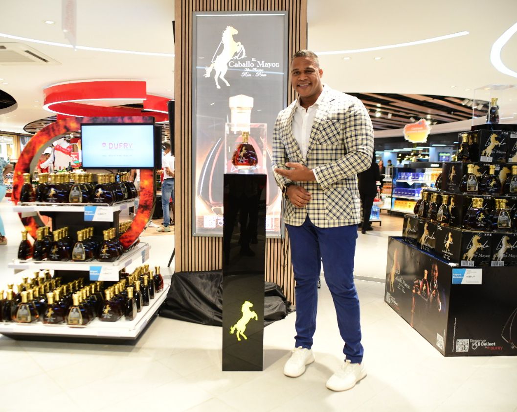 Presentan Ron “Legado El Caballo Mayor” en homenaje a Johnny Ventura ...