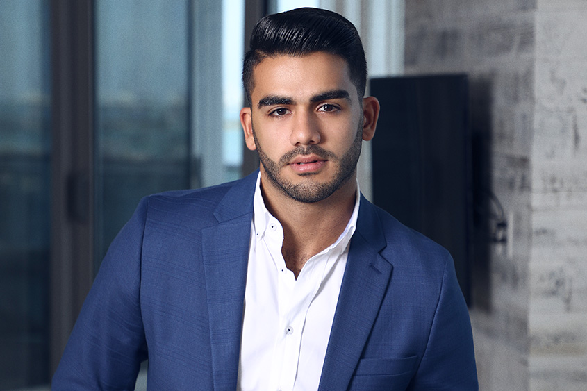 Video | A Carlos Adyan se le cae parte de su dentadura en pleno show y ...