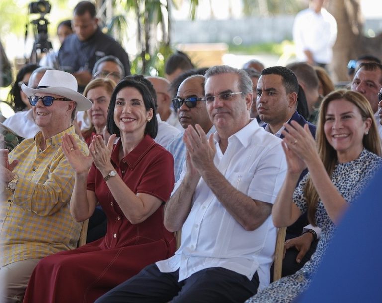 Grupo Vimenca y Alcaldía del DN inauguran Plaza de la Diáspora ...