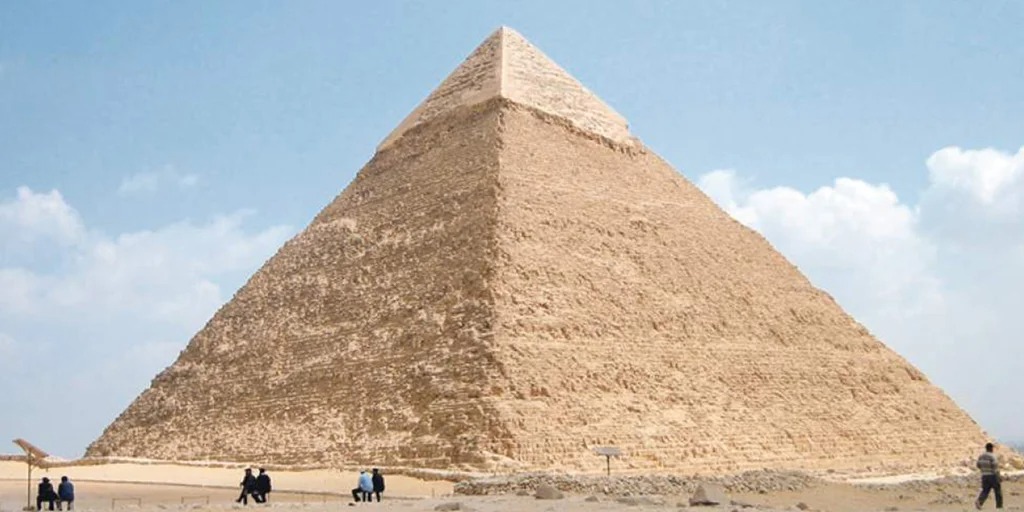 Egipto anuncia el descubrimiento de un túnel escondido en la pirámide ...