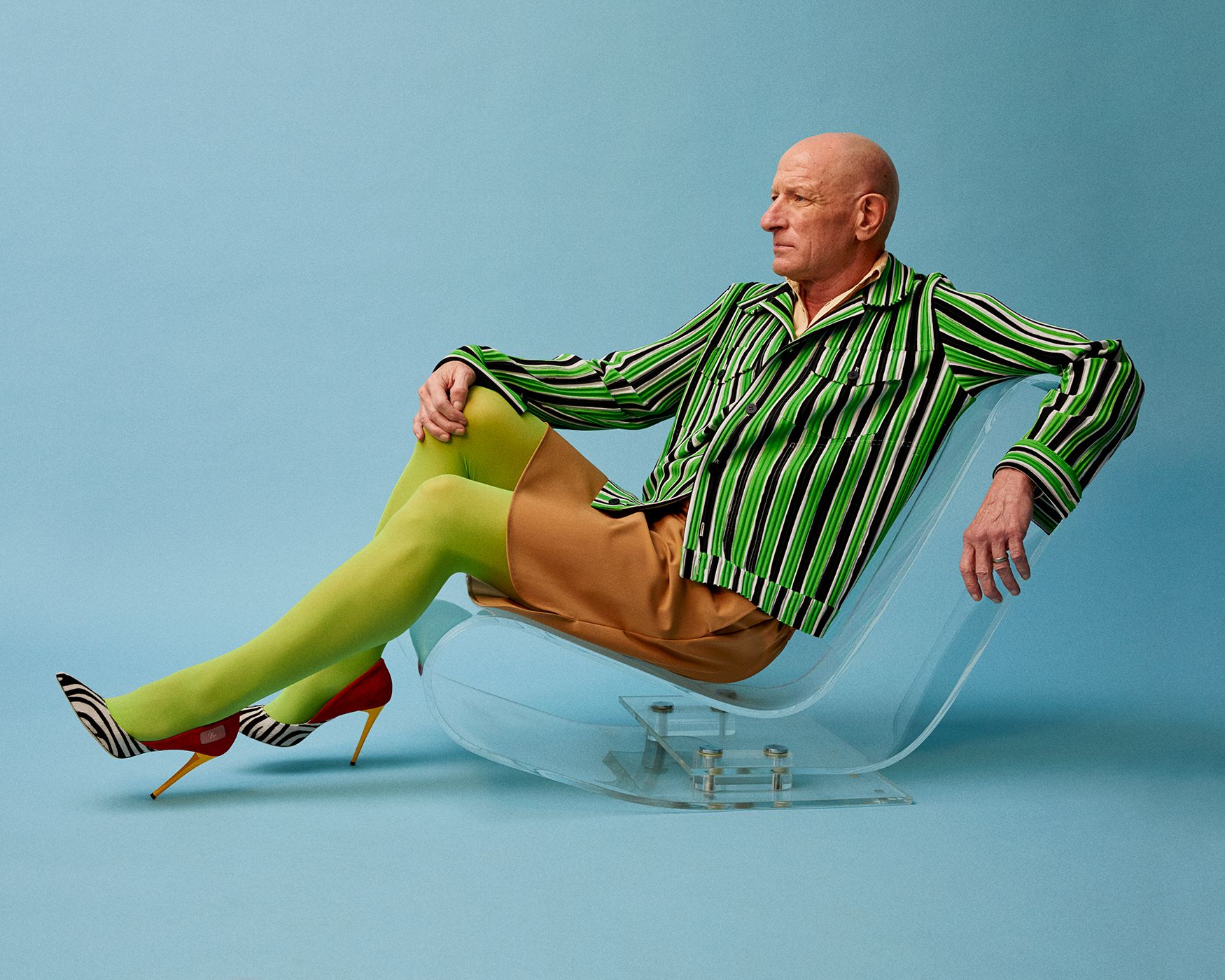 “Me da libertad”: un hombre heterosexual utiliza prendas y tacones de mujer tras aburrirse de la ...