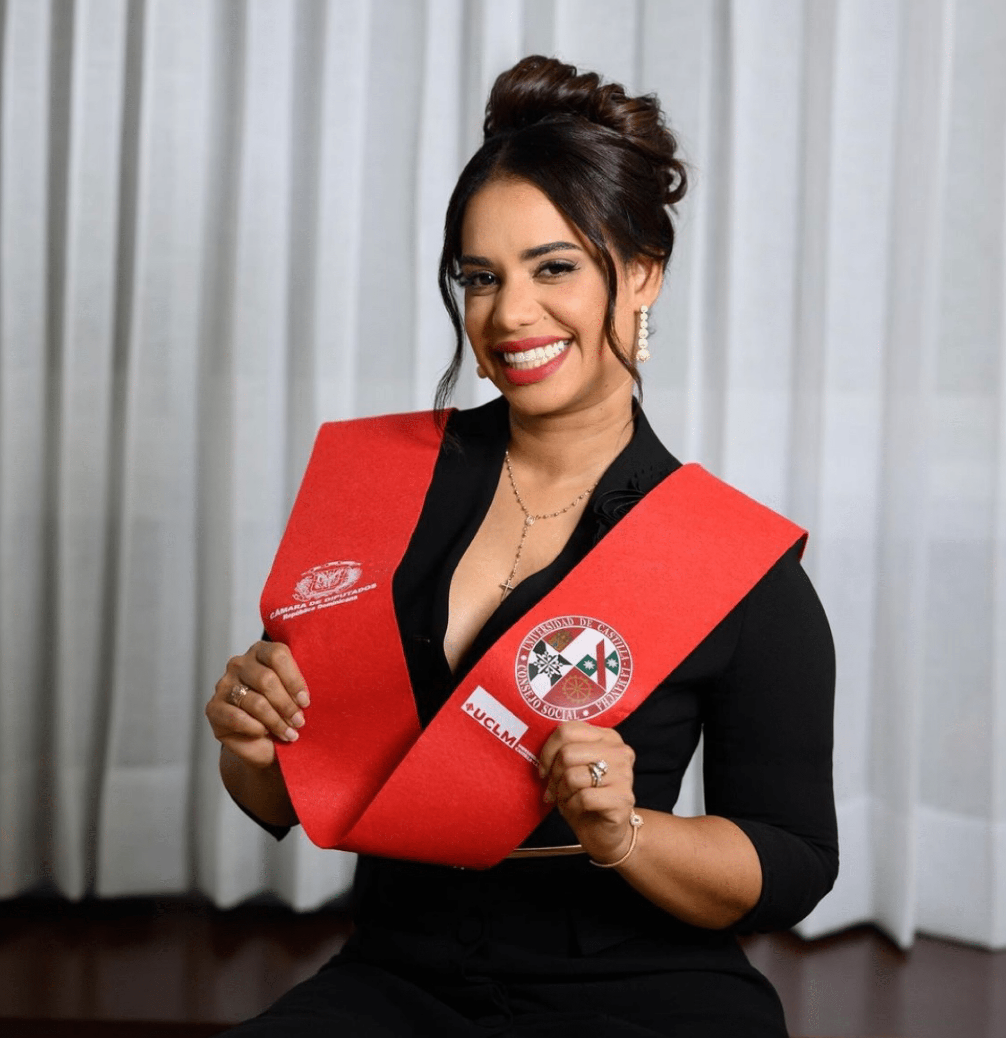 ¡Un logro más! Betty Gerónimo celebra su natalicio y su graduación en ...