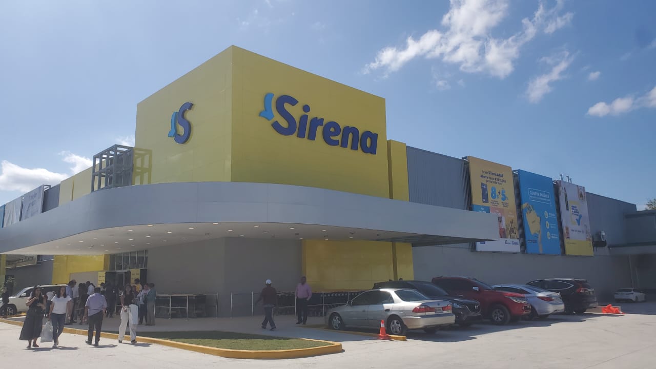 Grupo Ramos llega a Nagua con su primera tienda Sirena | RC Noticias