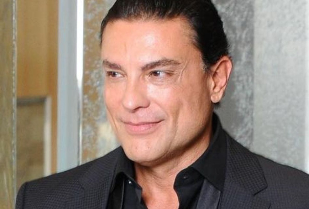 Osvaldo Ríos-Alonso se une a campaña de reforestación en República ...