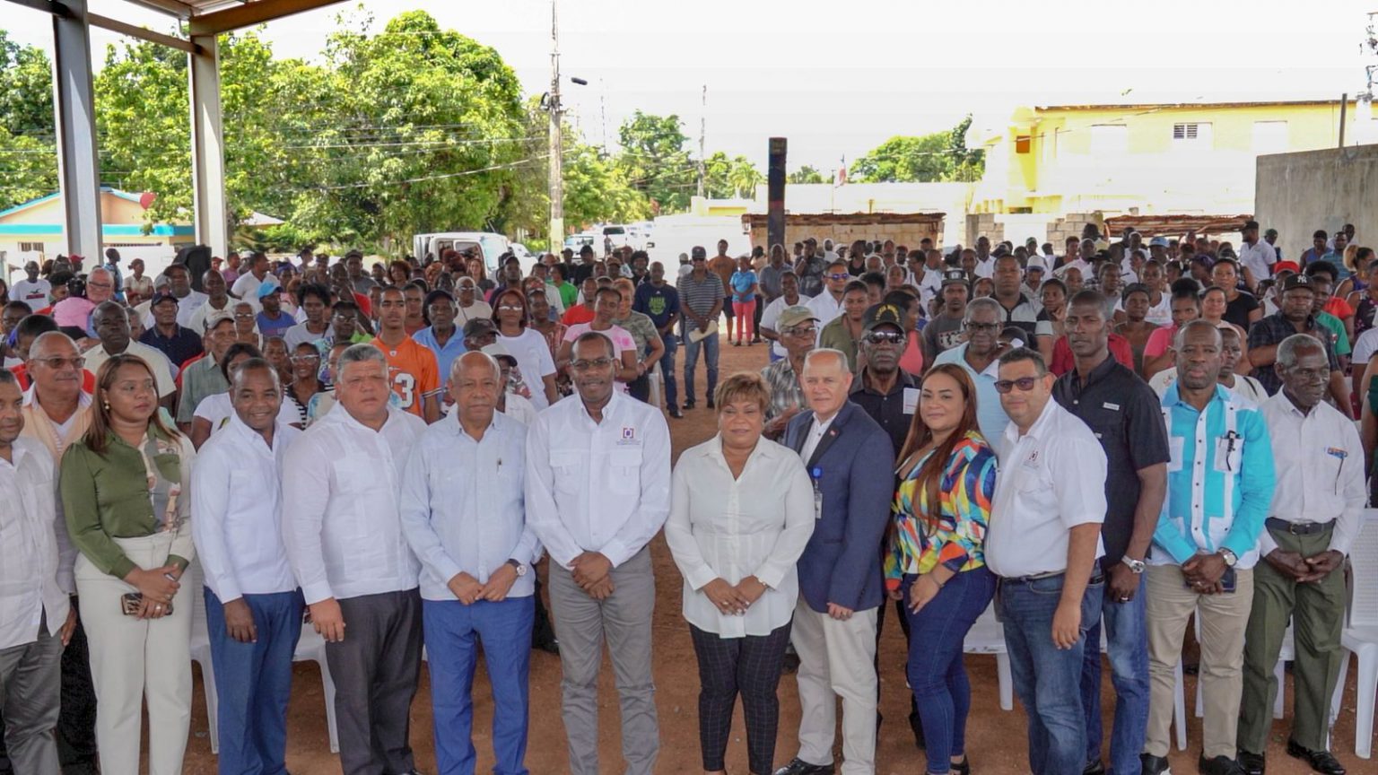 Gobierno inicia trabajos de titulación en la sección de Guanuma del ...