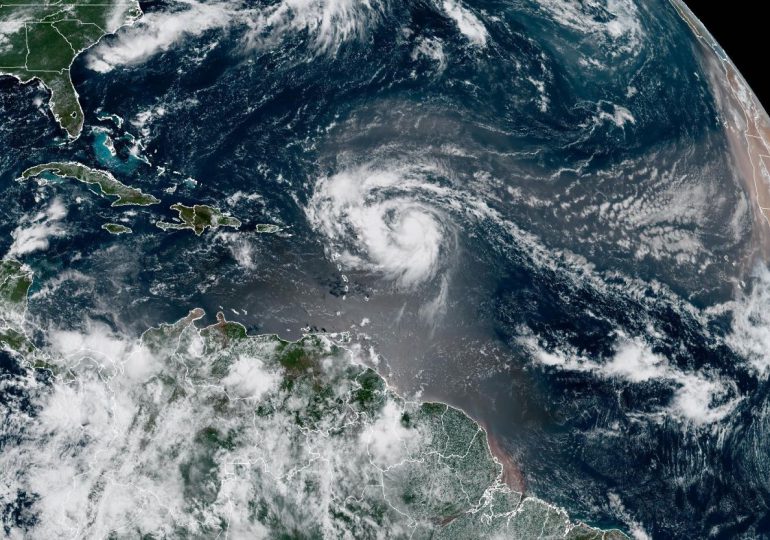 Cuenta regresiva: República Dominicana se prepara para los efectos indirectos del huracán Erín ...