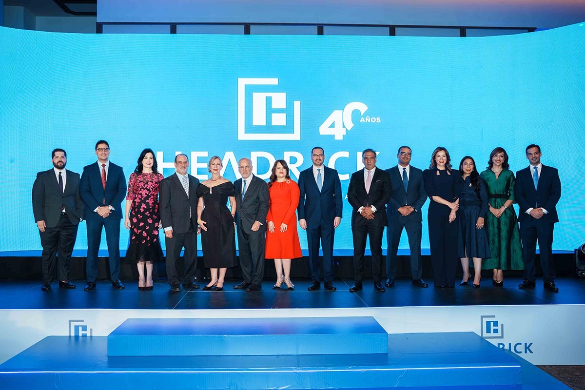 Headrick Rizik Álvarez & Fernández celebra 40 años de excelencia ...