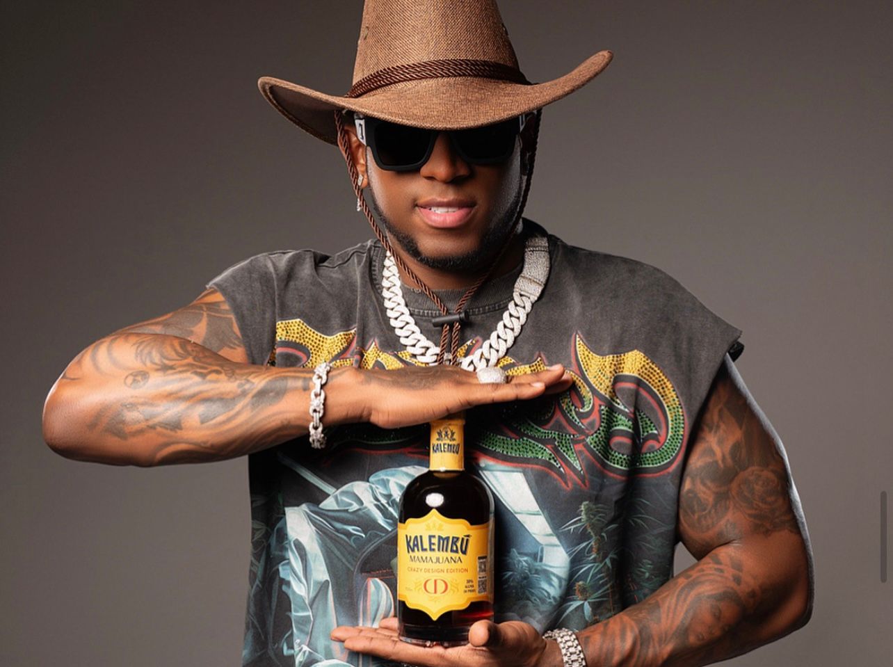 Crazy Design celebra la llegada de Mamajuana Kalembú al Aeropuerto de Santo Domingo | RC Noticias