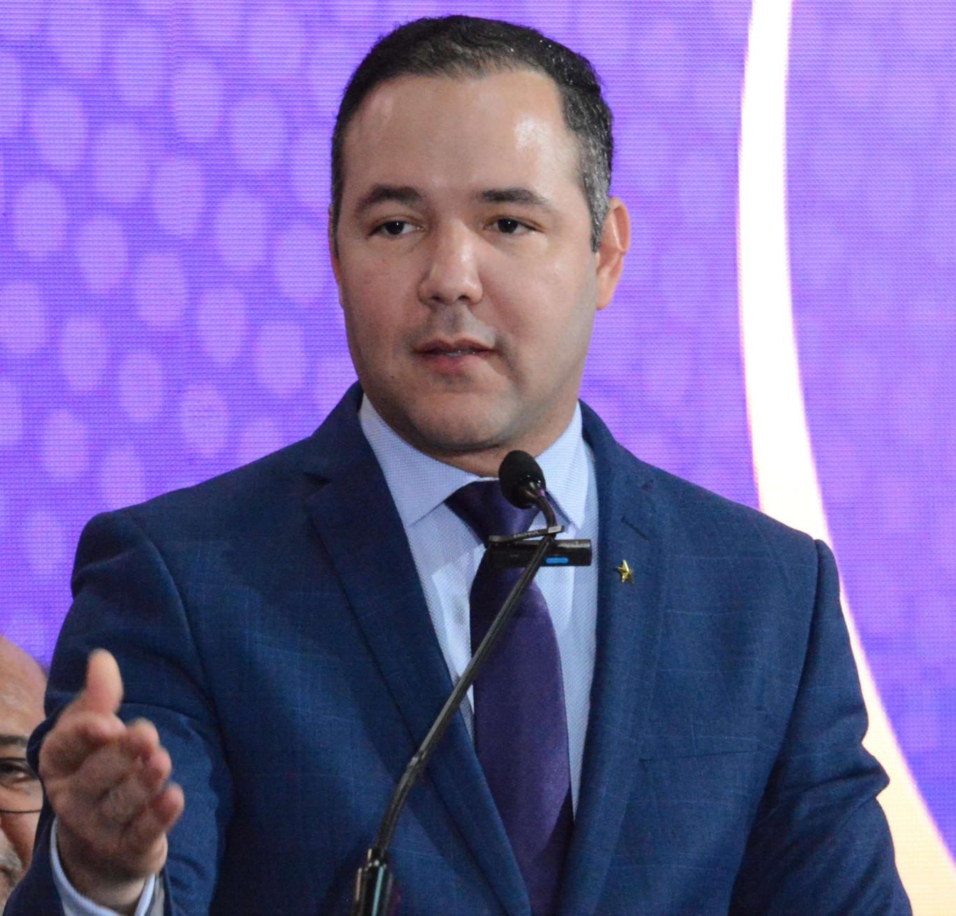 Johnny Pujols responde a Abinader y reclama investigación de 51 casos ...