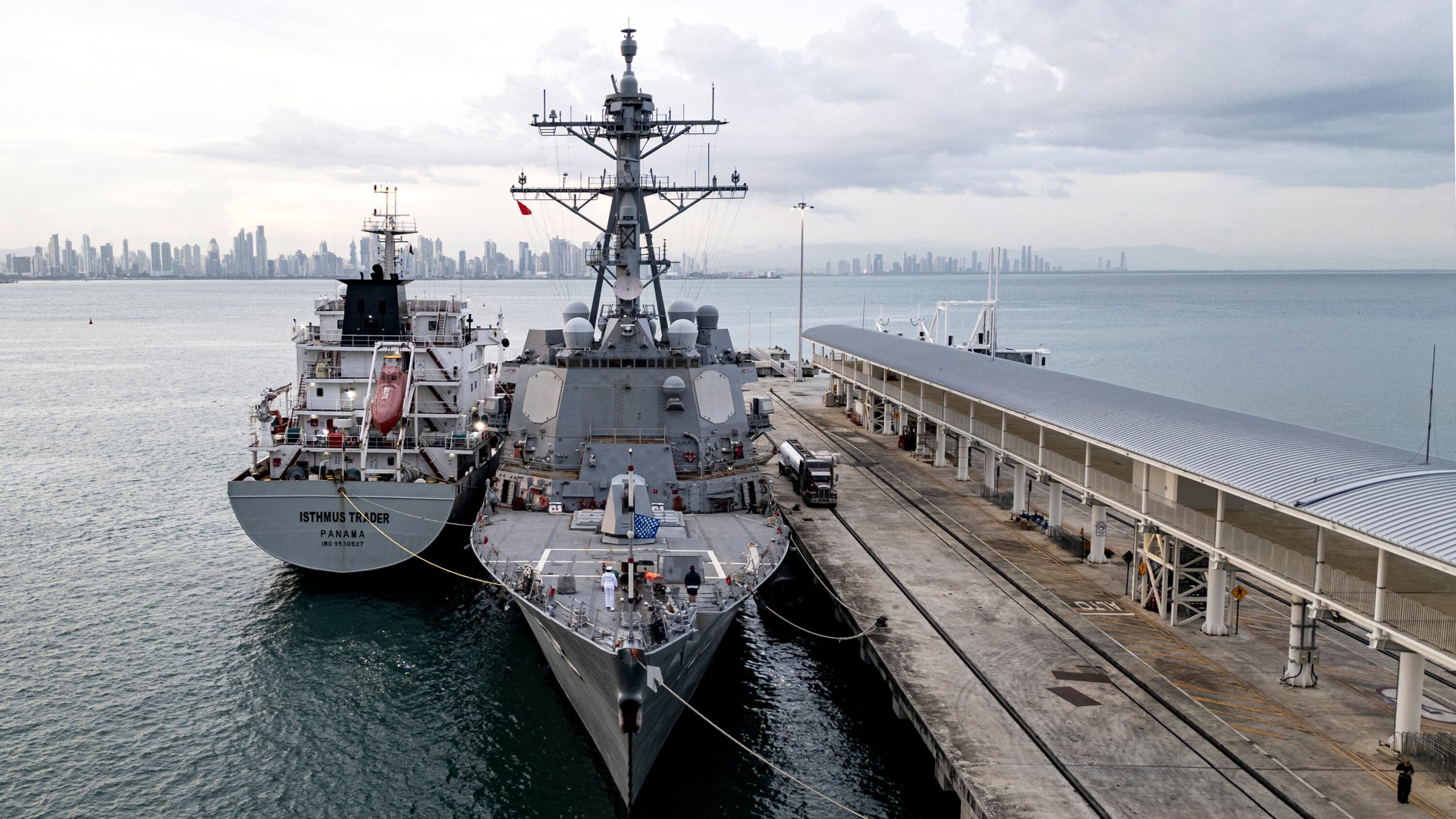 EE. UU. anuncia ataque contra embarcación de narco-terrorista en el ...