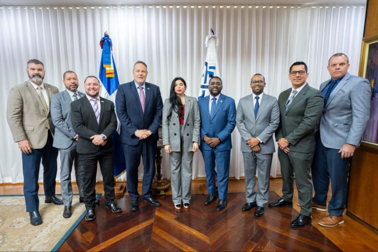 Procuraduría General reafirma a funcionario de la DEA el compromiso del ...