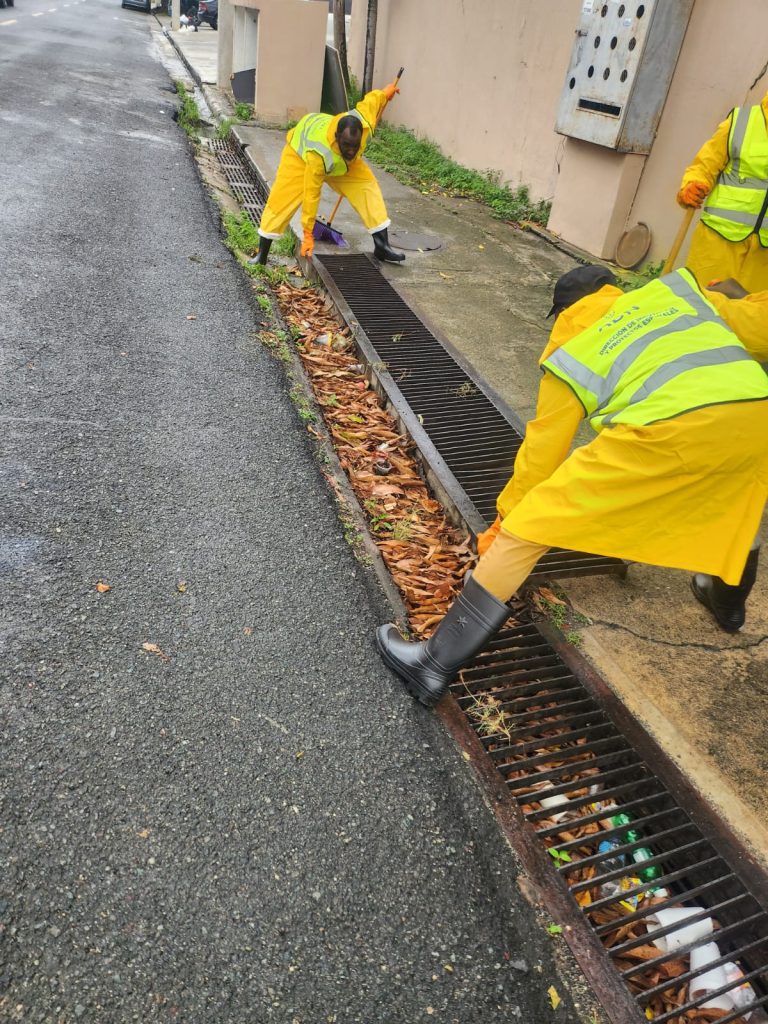 Alcaldía del DN recuperó cerca de 35,000 metros lineales de espacios ...